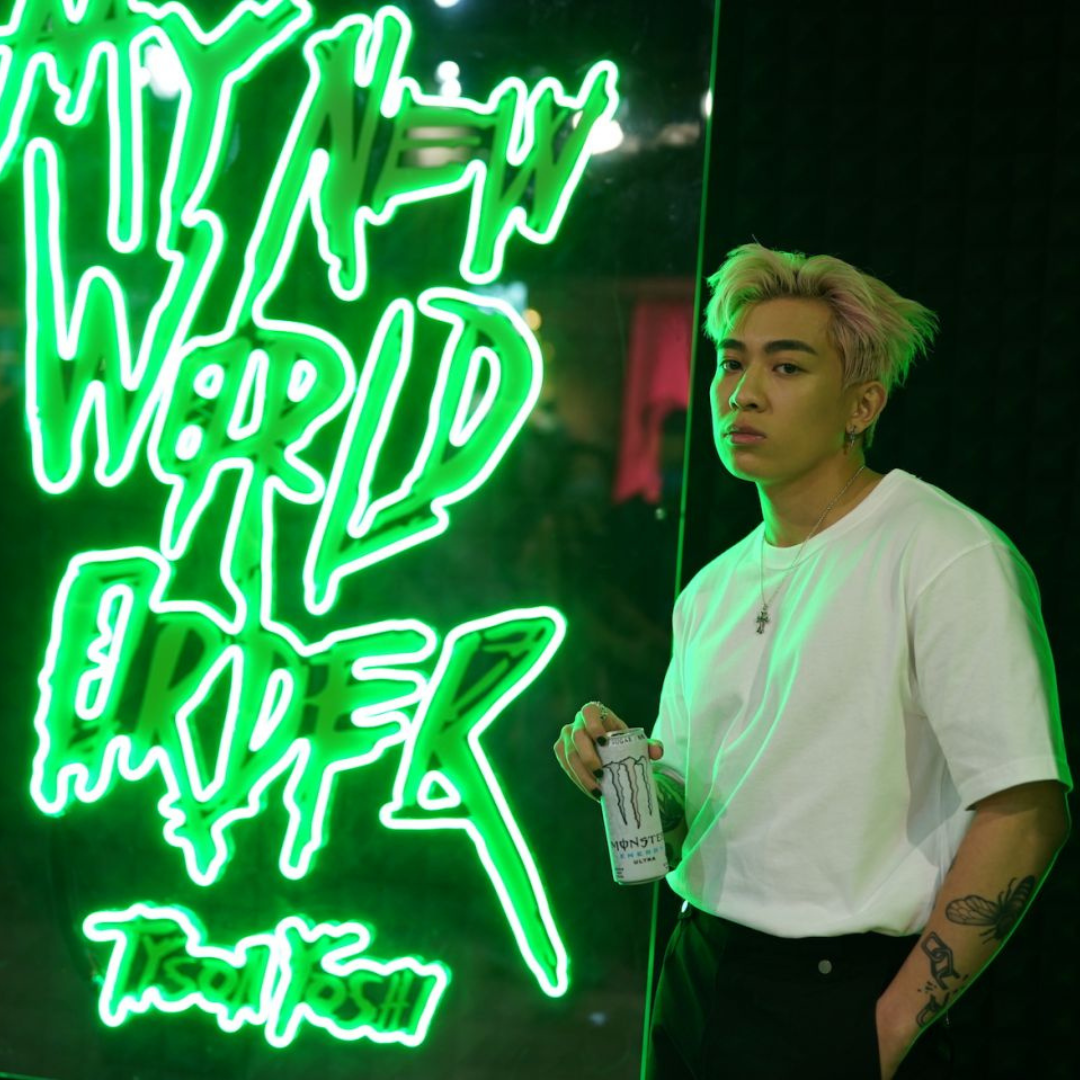 Tyson Yoshi X 時代廣場藝術展｜演唱會紀念精品曝光！換領限定雨傘及演唱會門票 – tysonyoshi.store